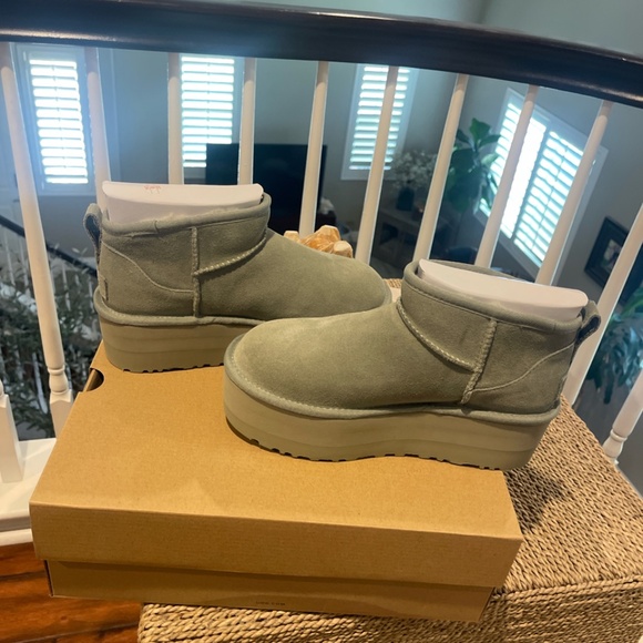 UGG | Shoes | Limited Edition Shaded Clover Platform Ultra Mini Uggs ...
